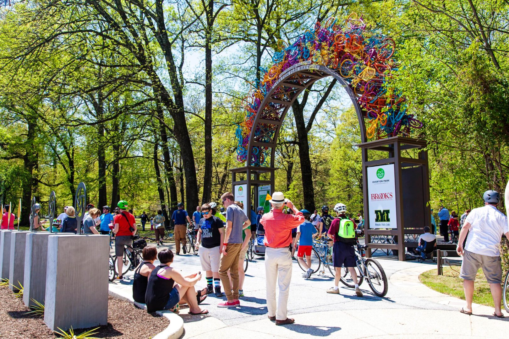 Bike & Pedestrian Plaza | Overton Park Conservancy